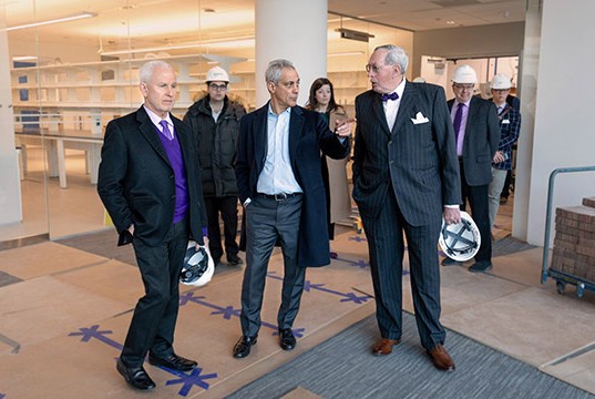 Touring Simpson Querrey Biomedical Research Center - Northwestern Now