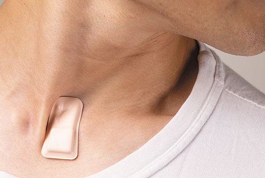 Monitoring COVID-19 from hospital to home: First wearable device ...