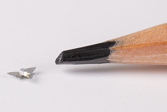 Winged microchip is smallest-ever human-made flying structure ...