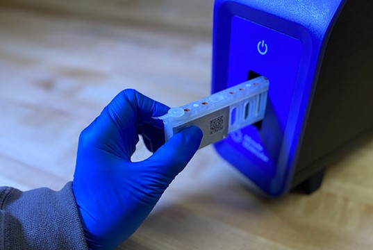 Rapid PCR test receives FDA emergency use authorization - Northwestern Now