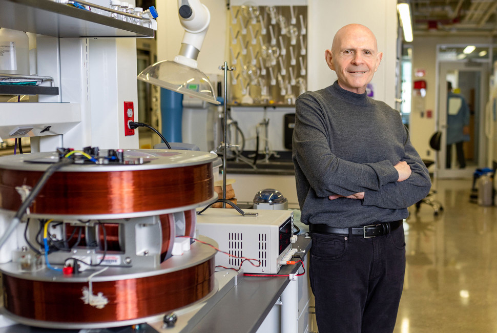 Samuel Stupp receives 2022 Von Hippel Award - Northwestern Now