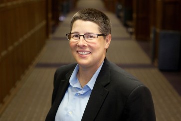 Stephanie Edgerly receives University’s annual Walder Award ...